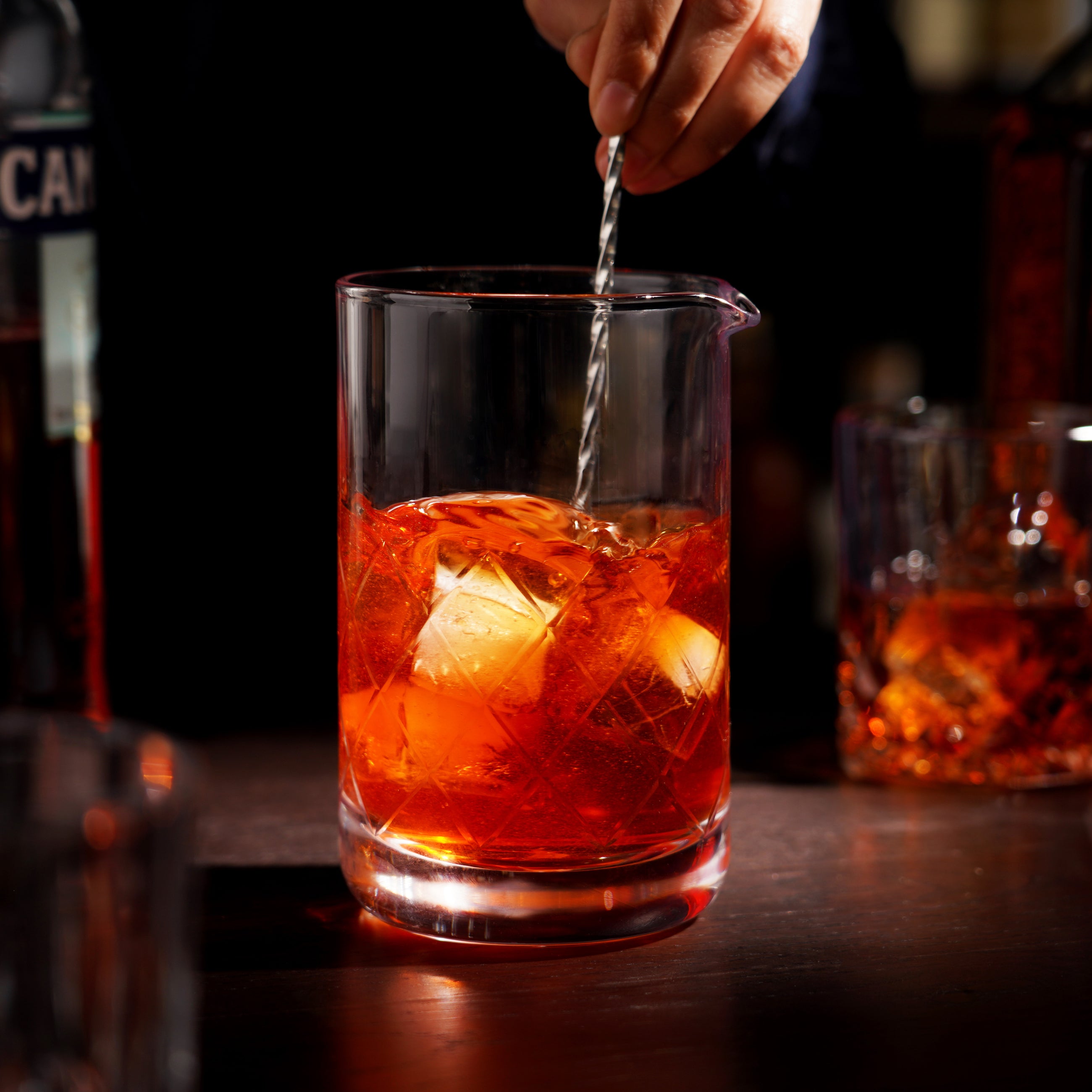Viski Cocktail Mixing Glass 17 Oz. Crystal Pitcher Thick Base Design ...